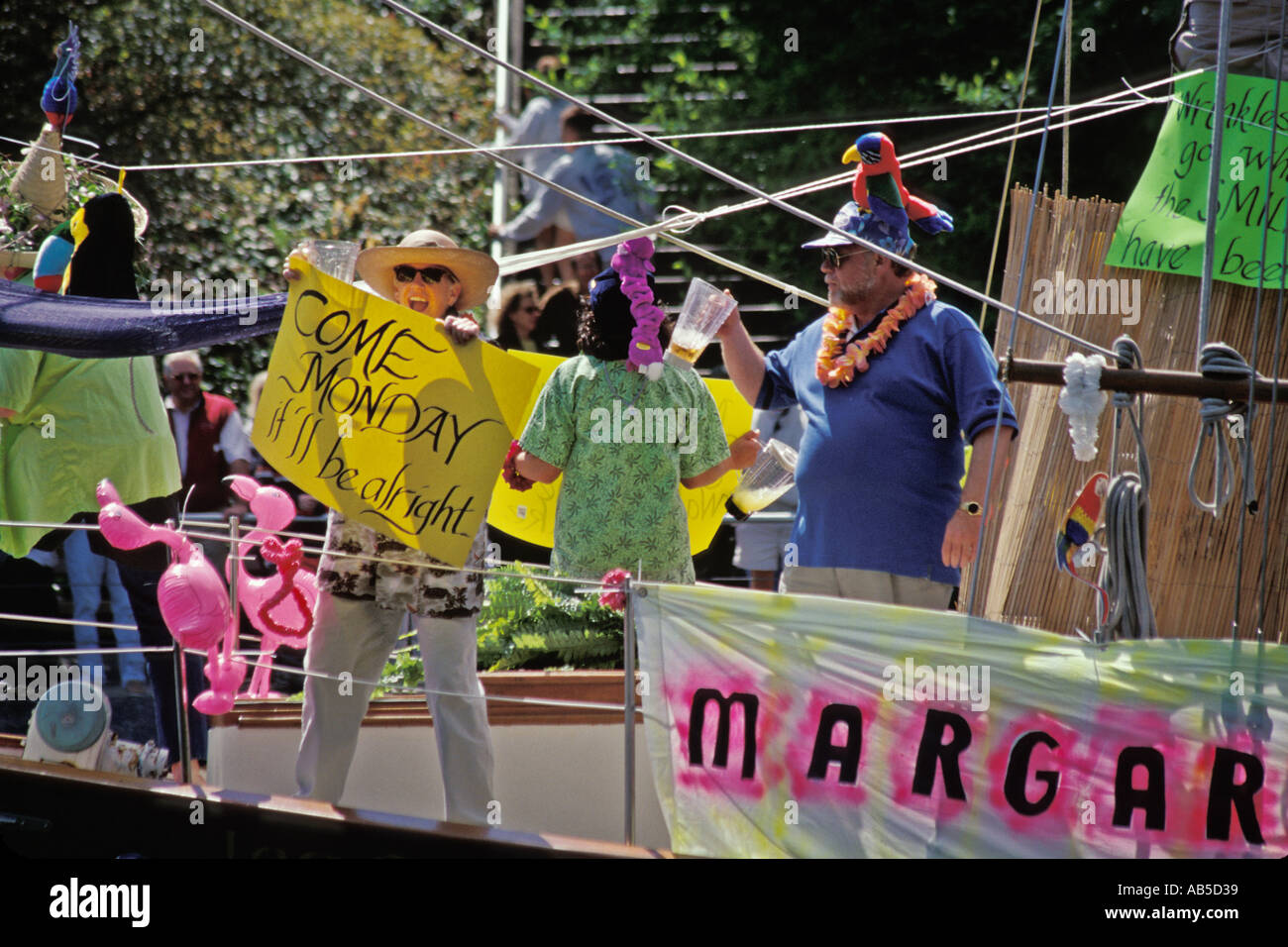 Opening day boating parade seattle hi-res stock photography and images ...