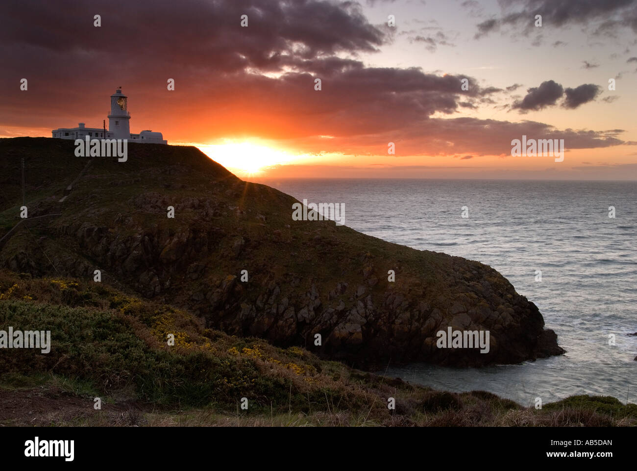 Strumble Head sunset, Pembrokeshire Stock Photo - Alamy