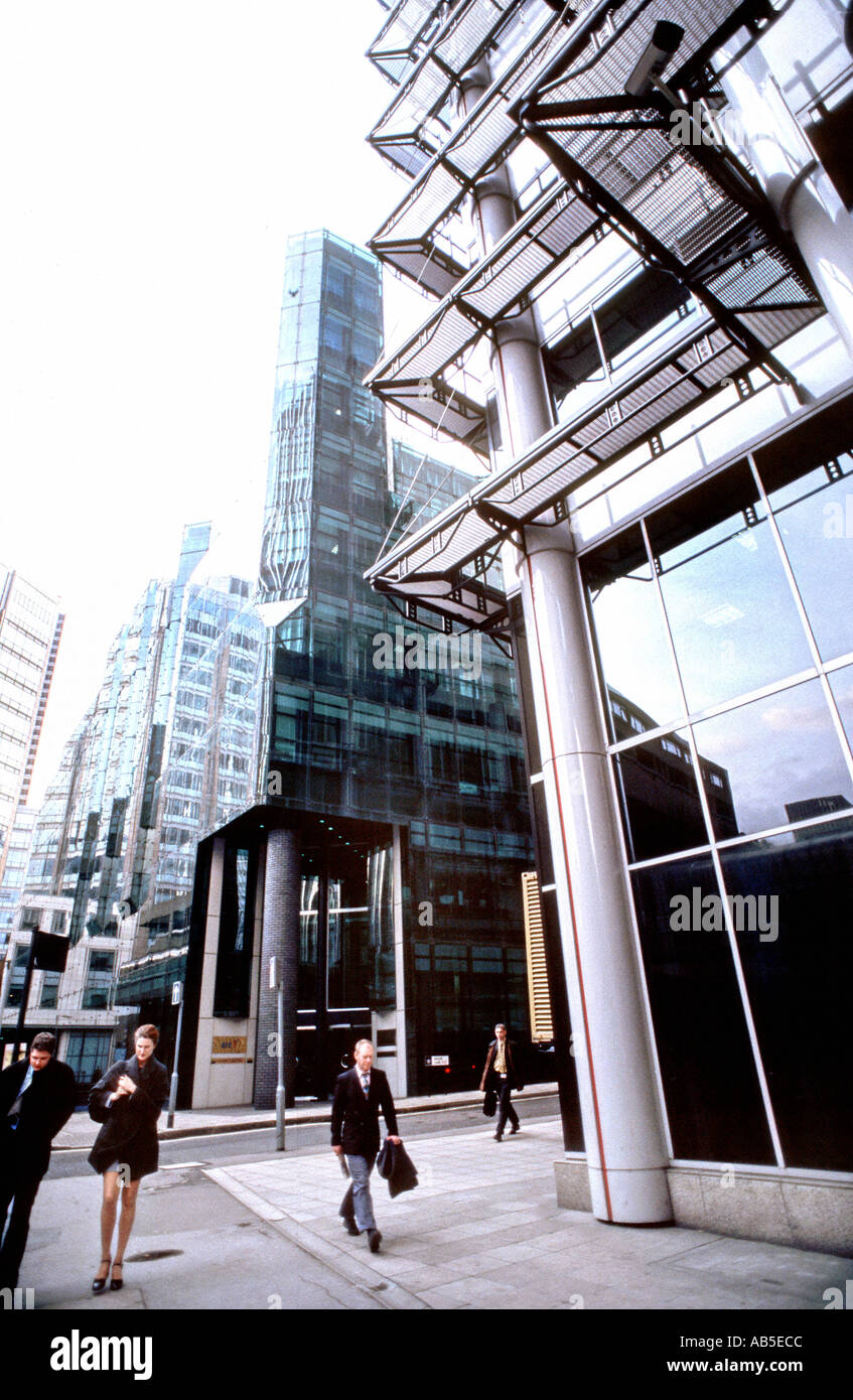 Merrill lynch building london hi-res stock photography and images - Alamy