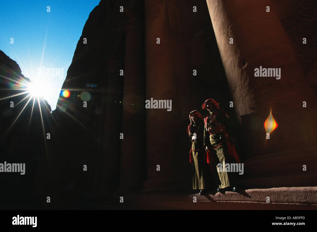 Jordan Petra Muslim soldiers in front of the treasury Stock Photo - Alamy