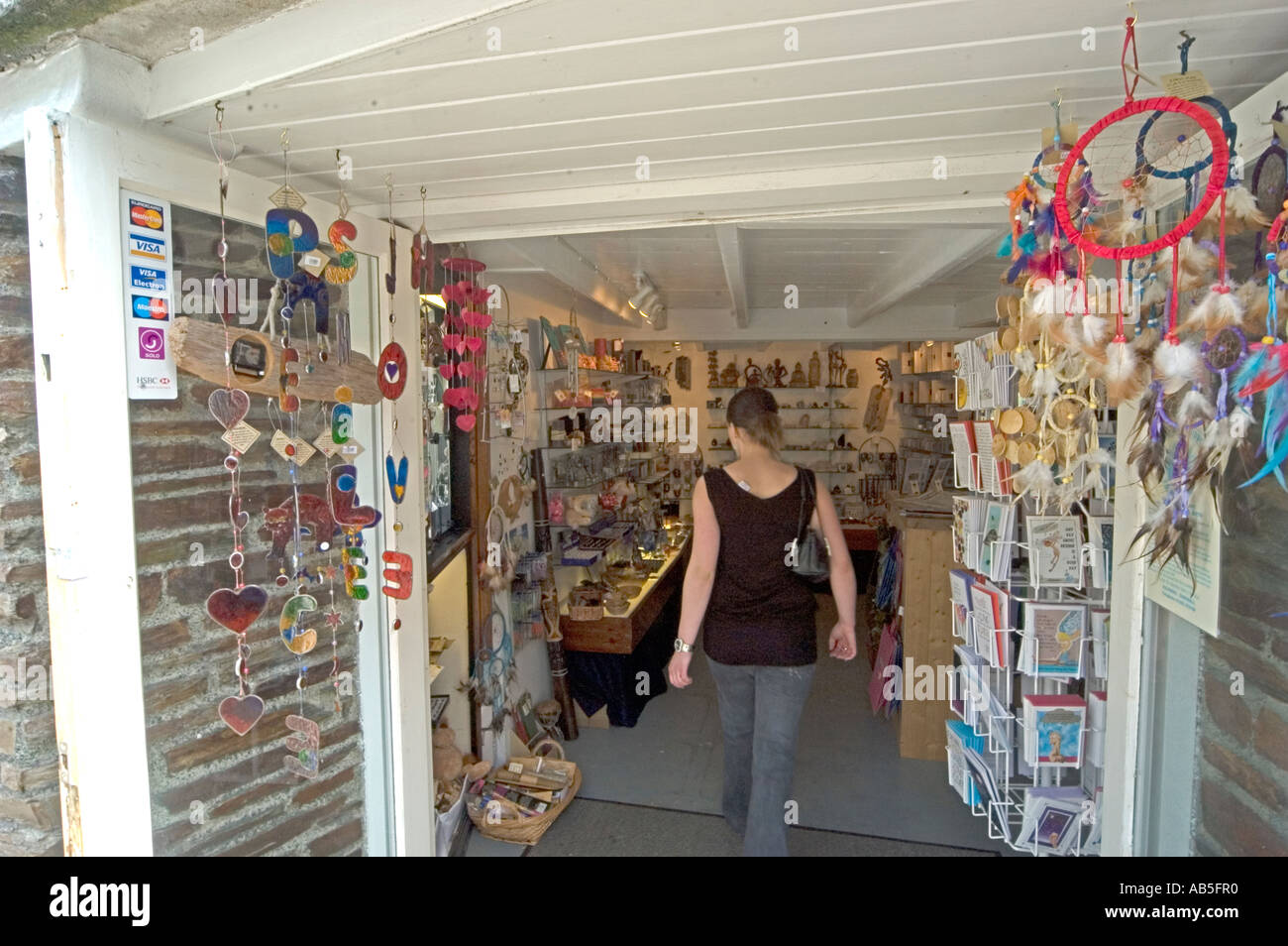 Polperro cornwall uk gift shop hi-res stock photography and images - Alamy
