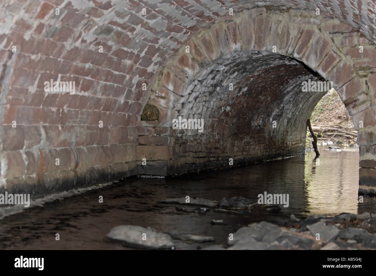 Dipper bridge hi-res stock photography and images - Alamy