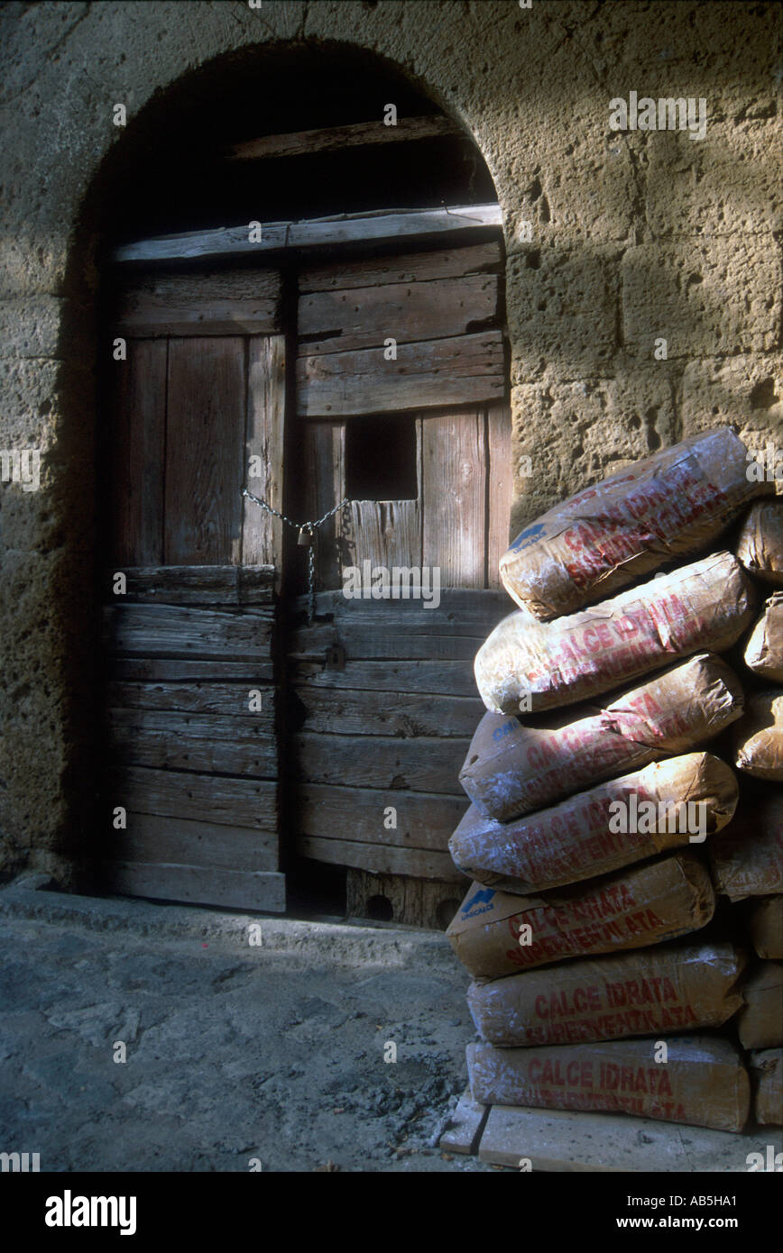 Concrete sacks hi-res stock photography and images - Alamy