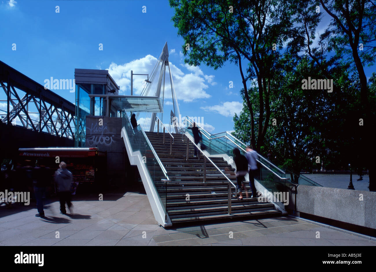 Hungerford stairs hi-res stock photography and images - Alamy