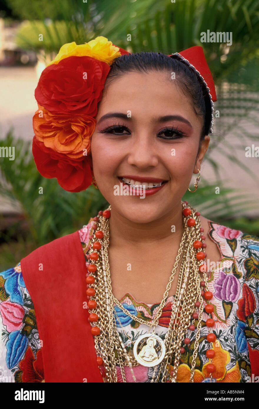 Mexican woman, young woman, young adult, adult, woman, Independence ...