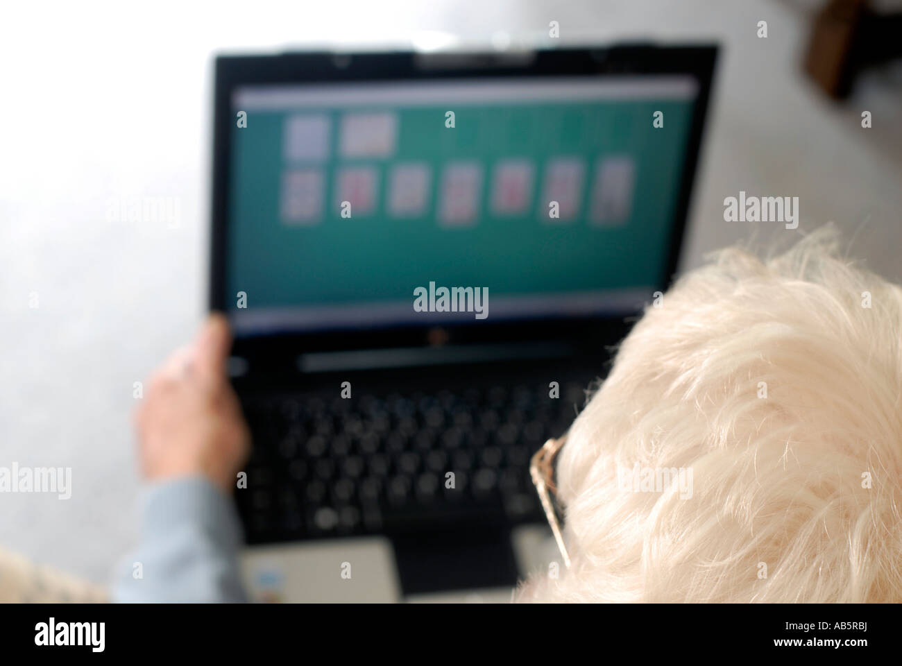 Elderly lady computer game hi-res stock photography and images - Alamy