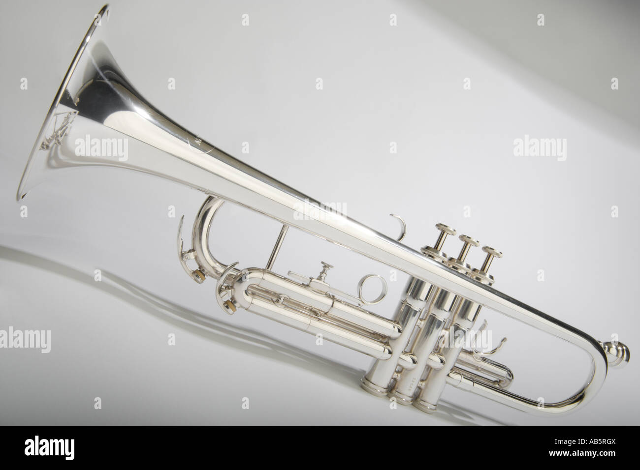Herald trumpet hi-res stock photography and images - Alamy