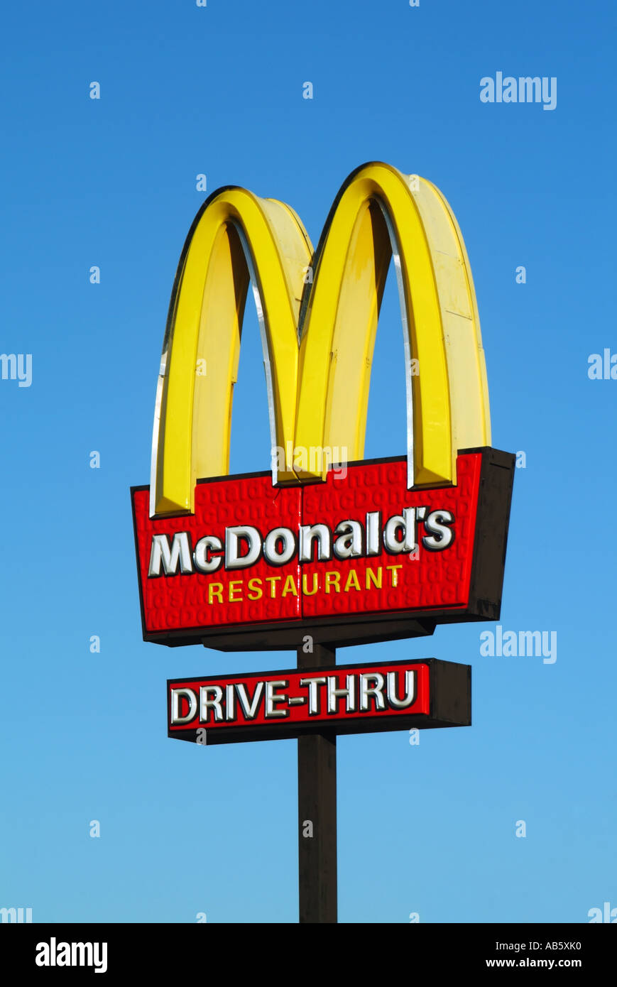 Mcdonalds logo logos m hi-res stock photography and images - Alamy