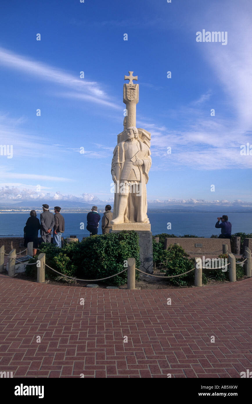 Statue honoring Juan Rodriguez Cabrillo at Cabrillo National Monument ...
