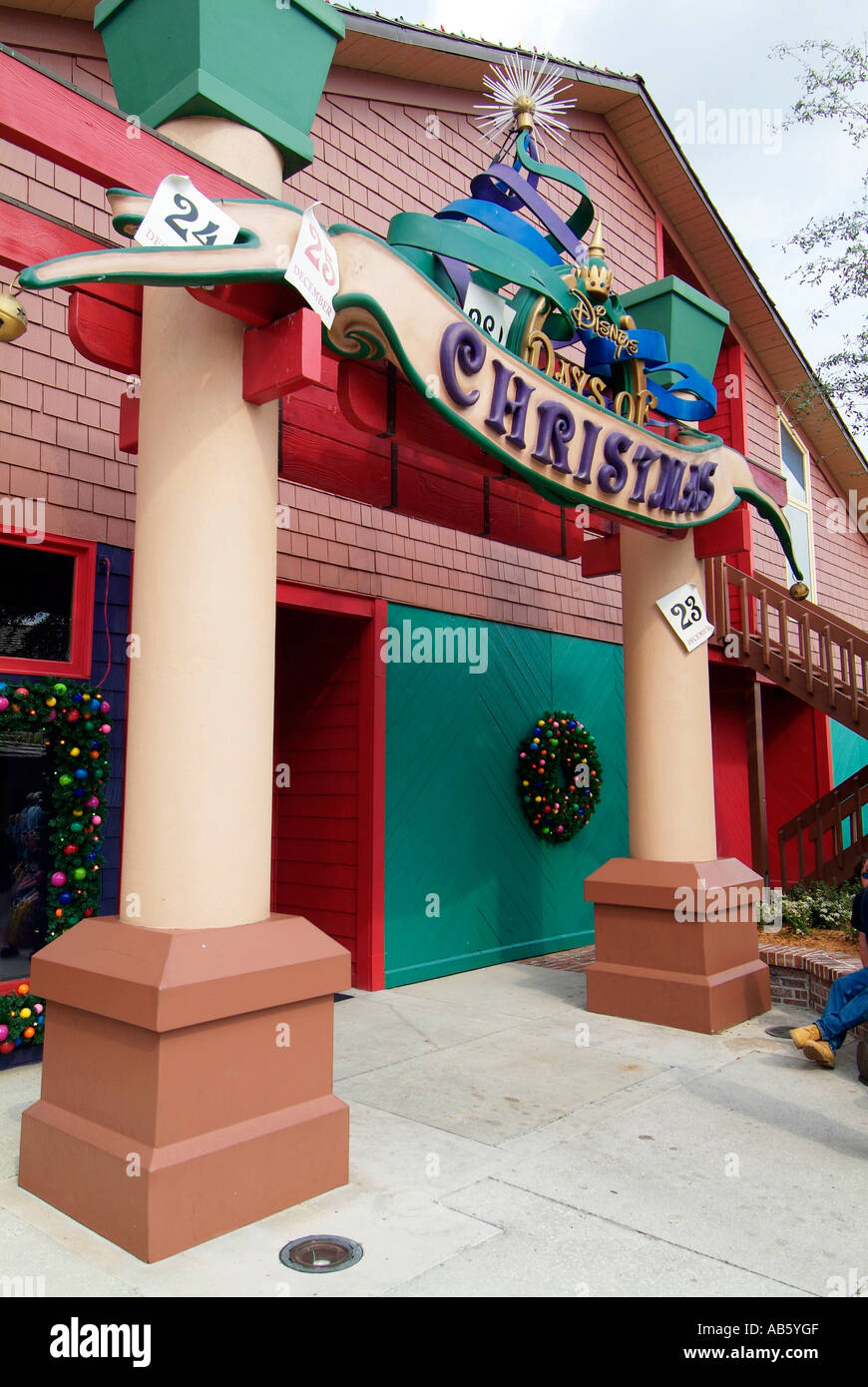 Disney Downtown a shopping mall created by Disney World and located ...