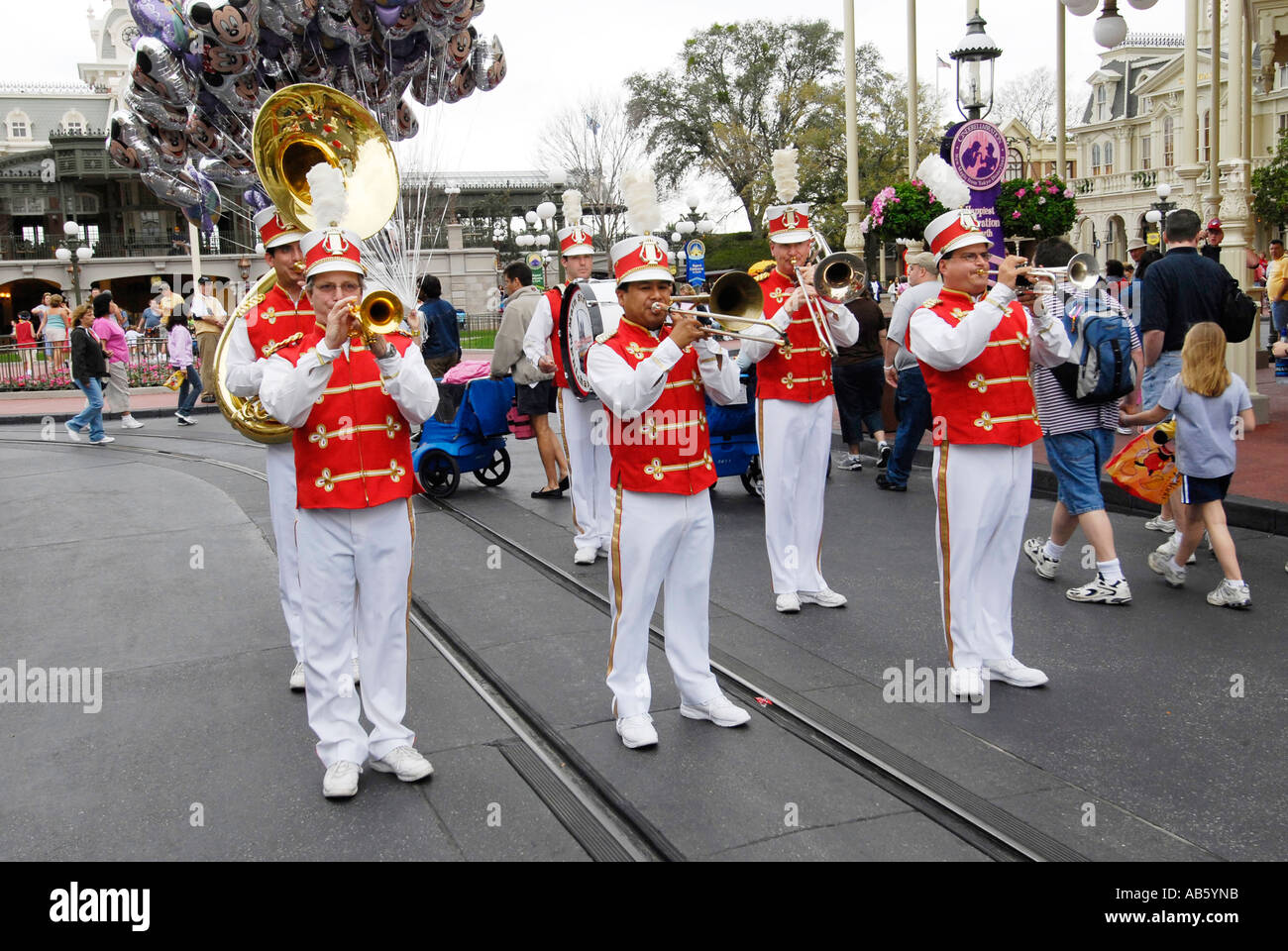 Musical band on main street at Magic Kingdom at Walt Disney World ...