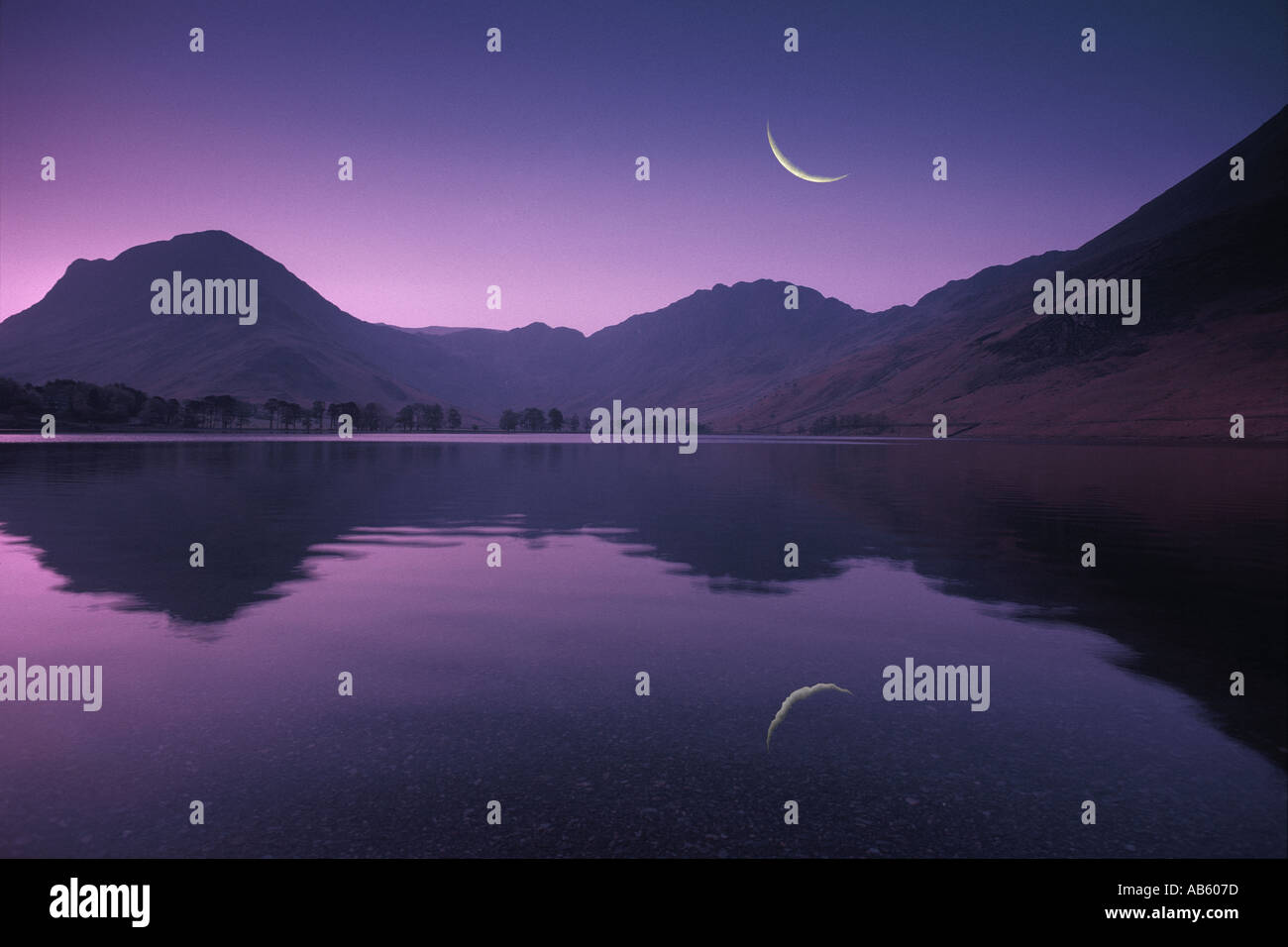 The crescent moon hi-res stock photography and images - Alamy