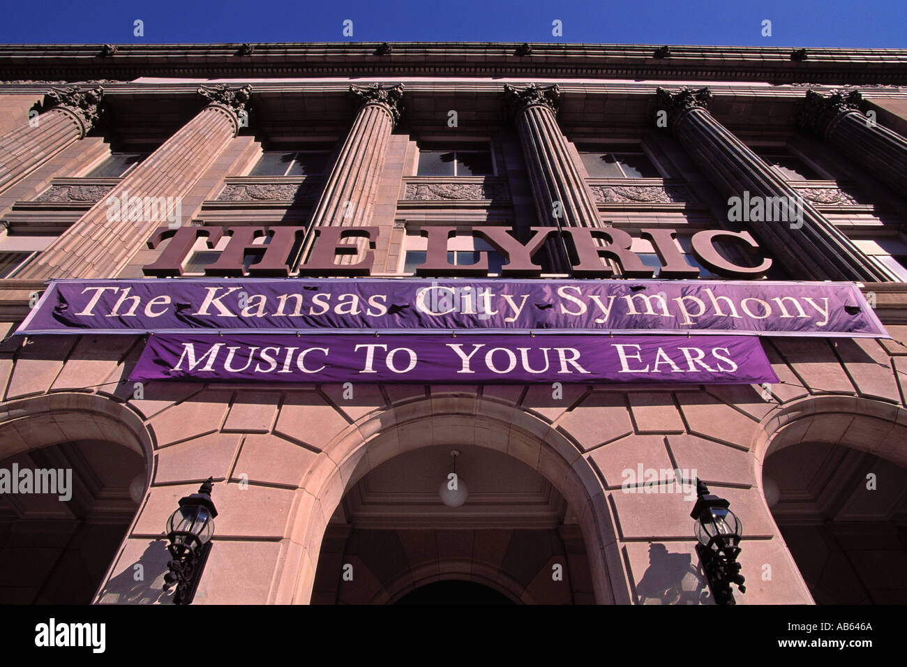 Kansas city symphony orchestra hi-res stock photography and images - Alamy