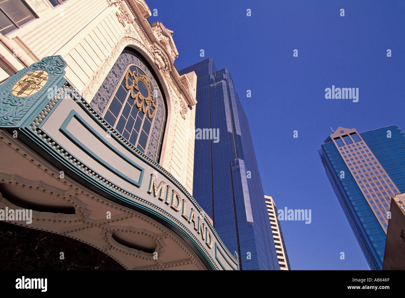 Bldg facade hi-res stock photography and images - Alamy