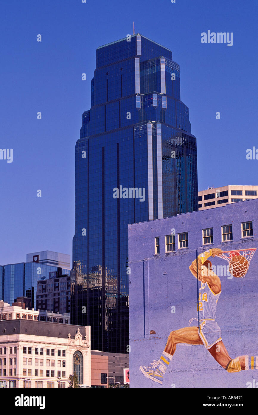 Missouri Kansas City Basketball Mural On Wall With One KC Place ...