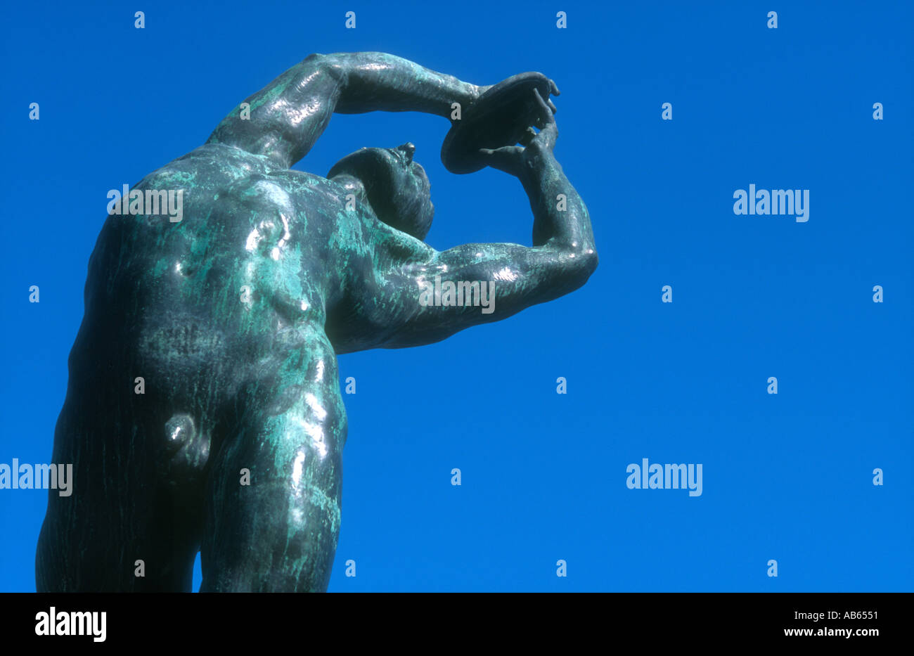 Discus thrower statue hi-res stock photography and images - Alamy