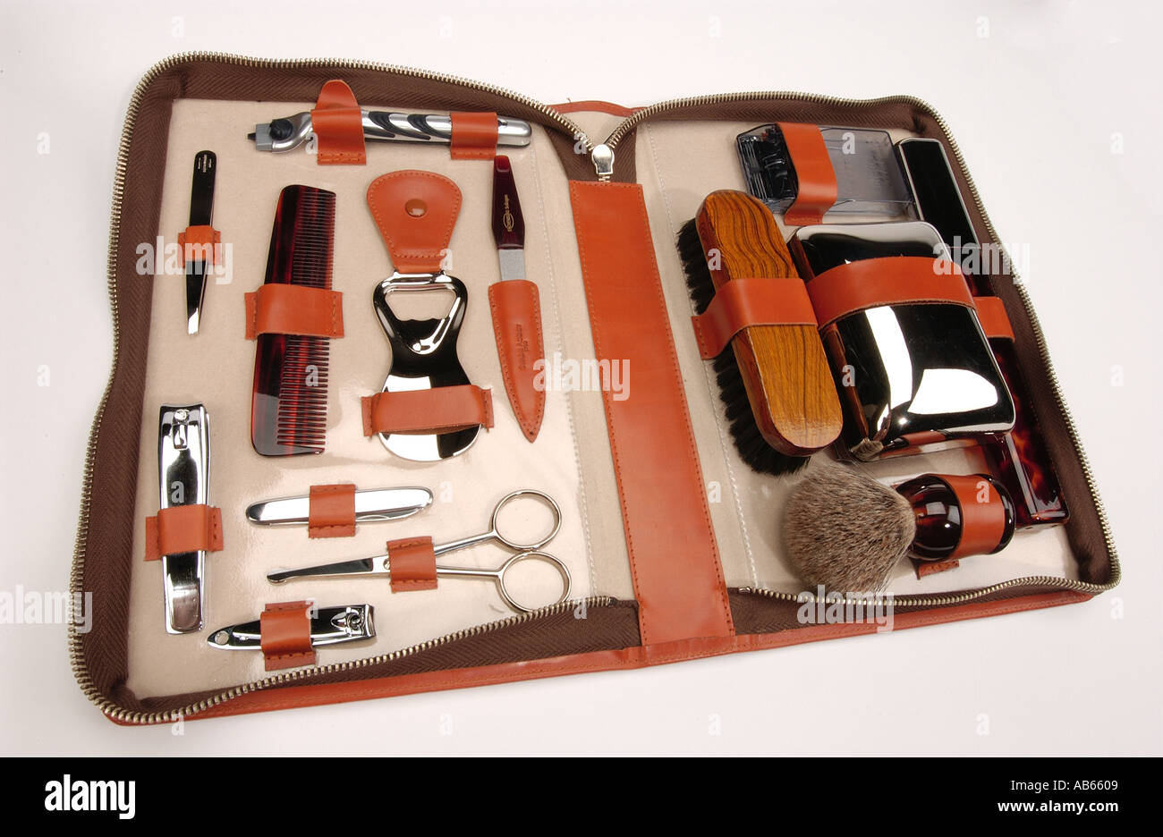Gentlemen grooming kit hi-res stock photography and images - Alamy