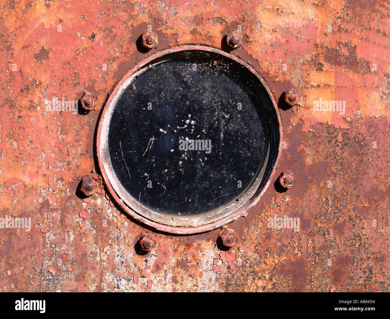 Ship round window hi-res stock photography and images - Alamy