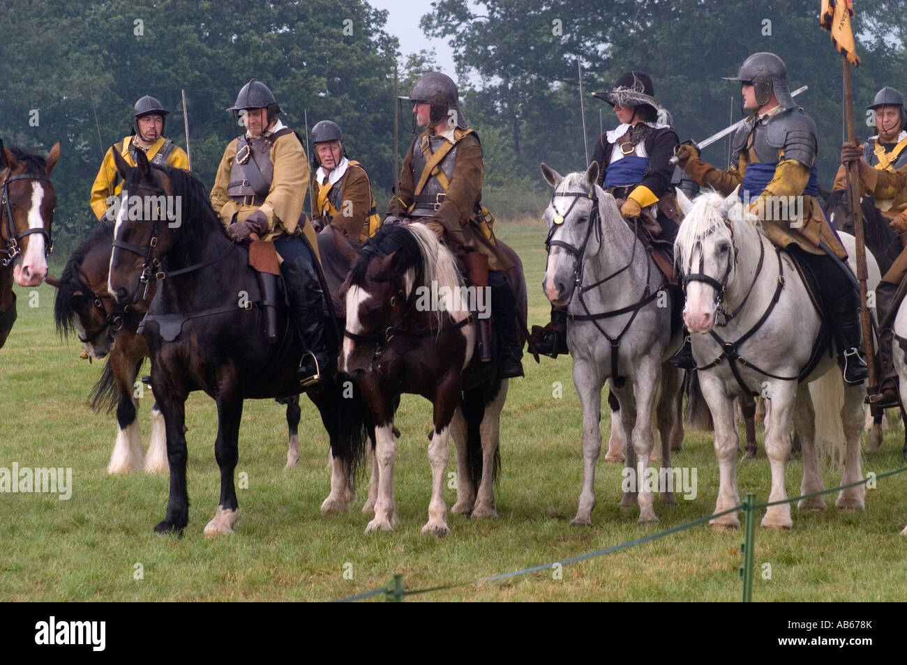 English civil war cavalry soldier hi-res stock photography and images ...