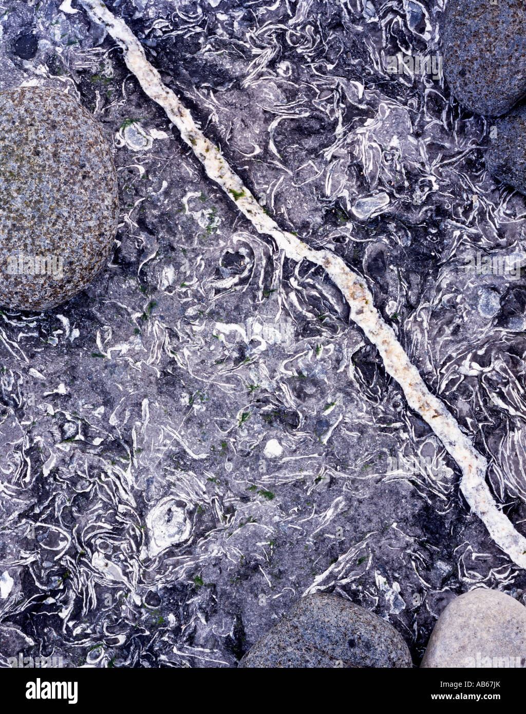 Shale bed, Staffin, Isle of Skye Stock Photo - Alamy