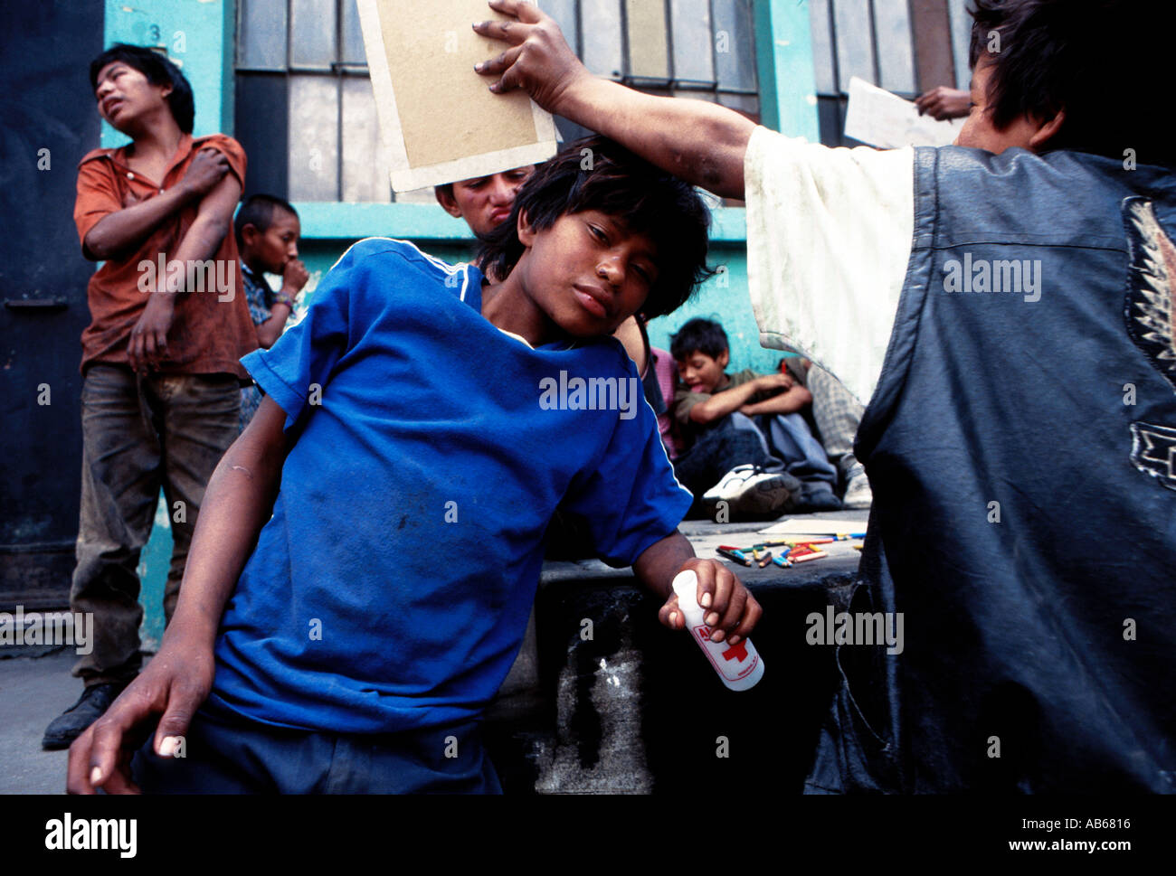 street children on drugs in the heart of Guatemala City Stock Photo - Alamy