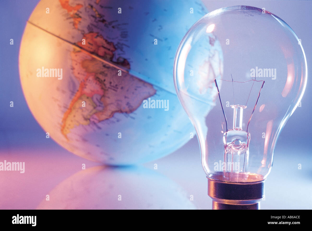 Lamp globe sphere hi-res stock photography and images - Alamy
