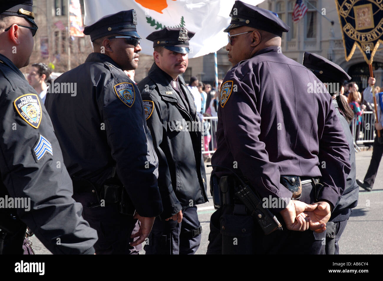 New York City Policemen on duty at parade Stock Photo - Alamy