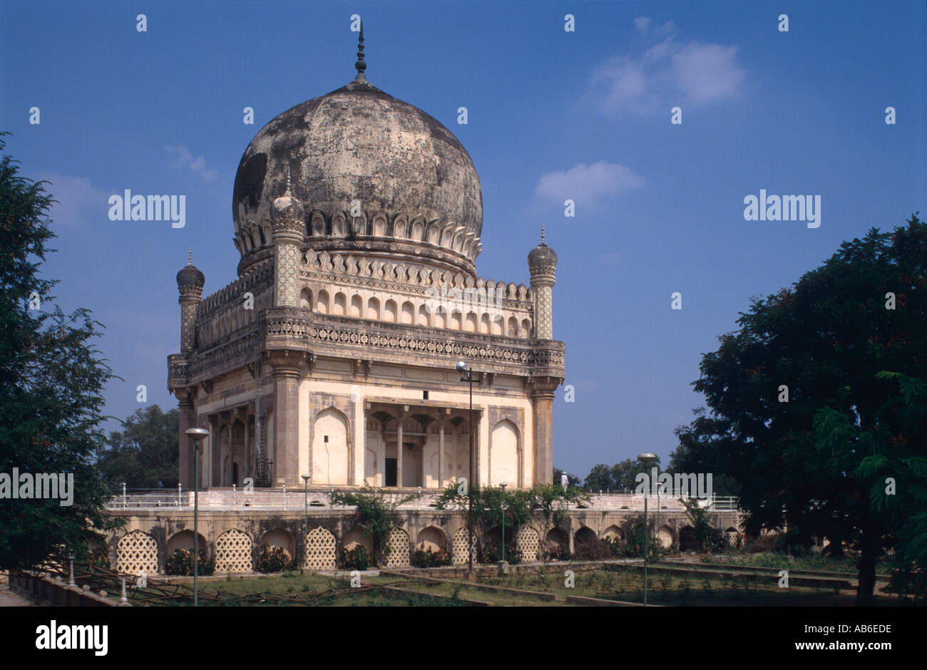 Tomb of Muhammad Quli Qutb Shah Golconda near Hyderabad India Stock ...