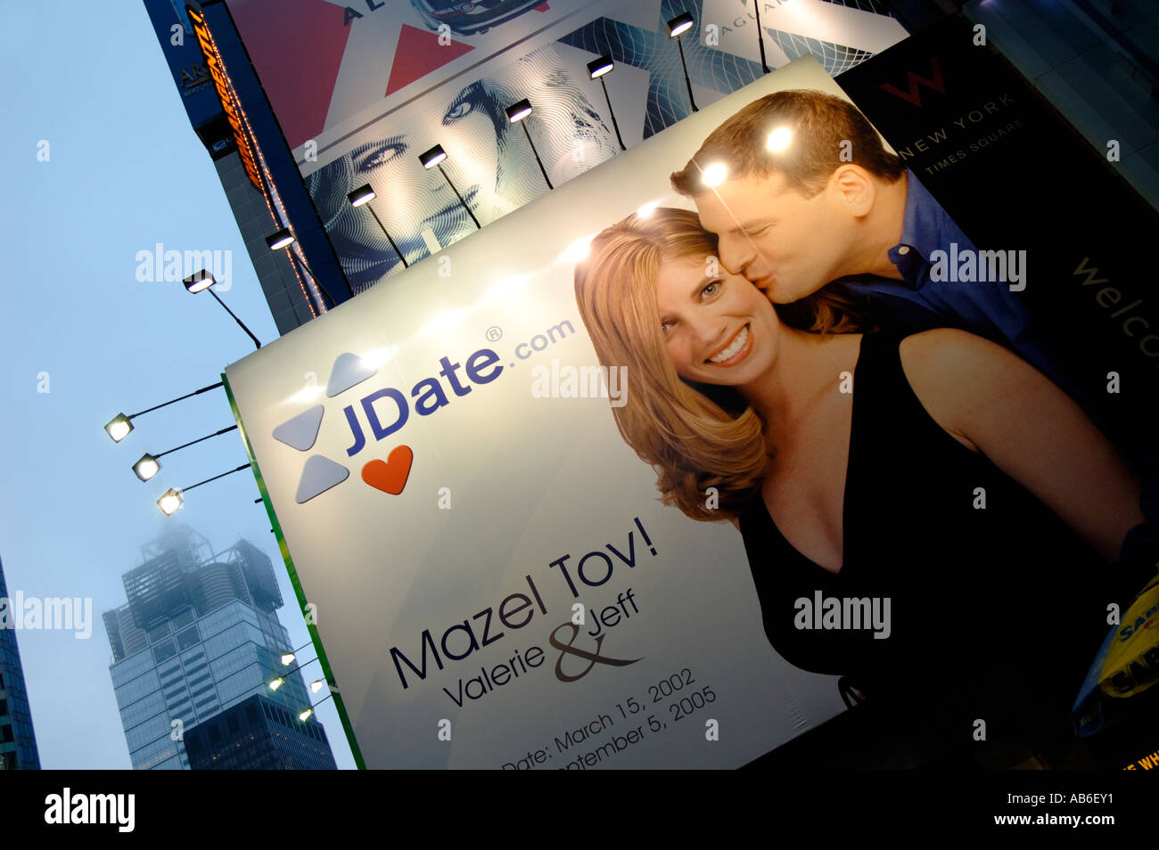 Love Advert, Times Square Stock Photo - Alamy