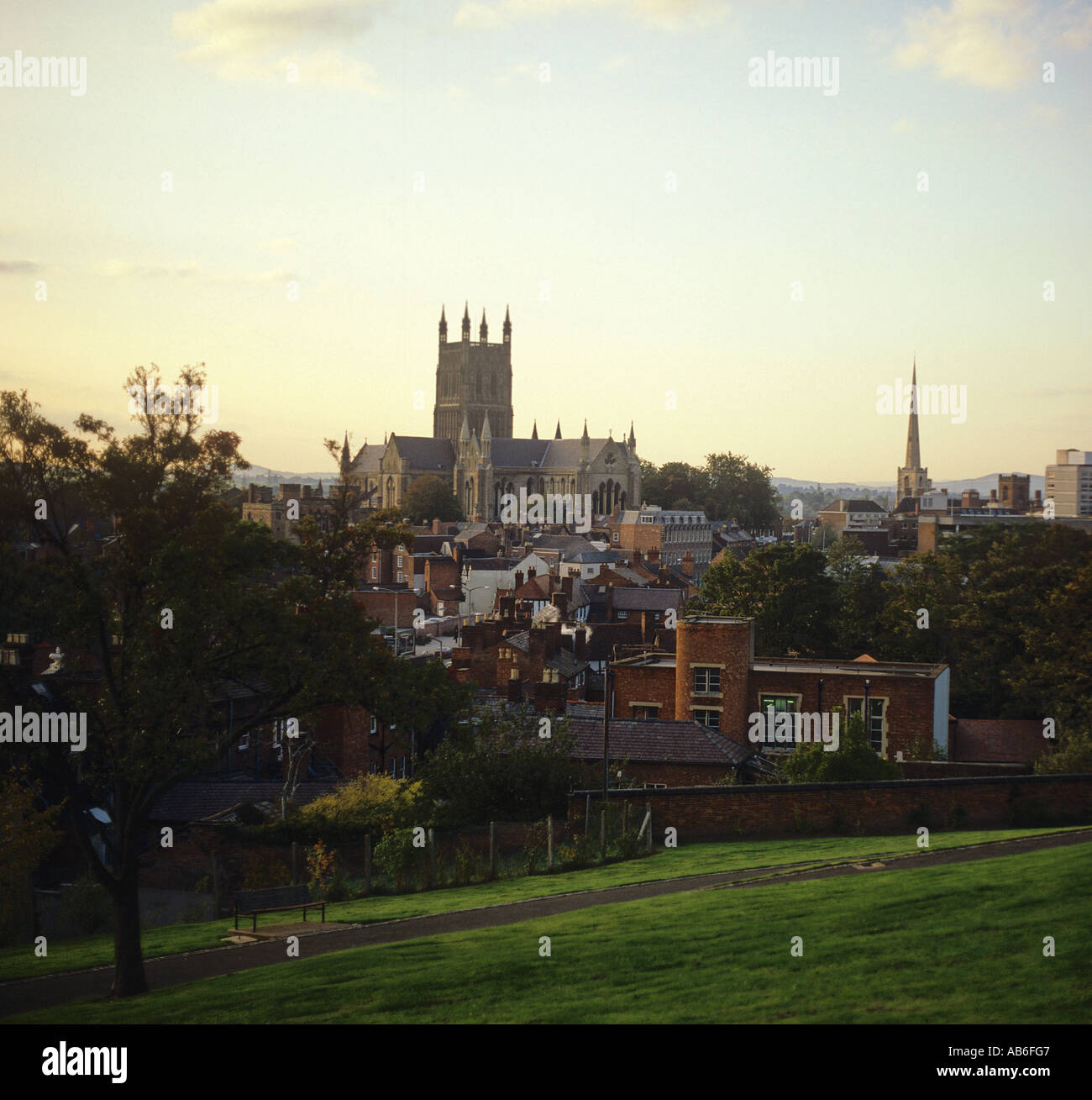 Worcester Cathedral above the City dates from 1084 Stock Photo - Alamy