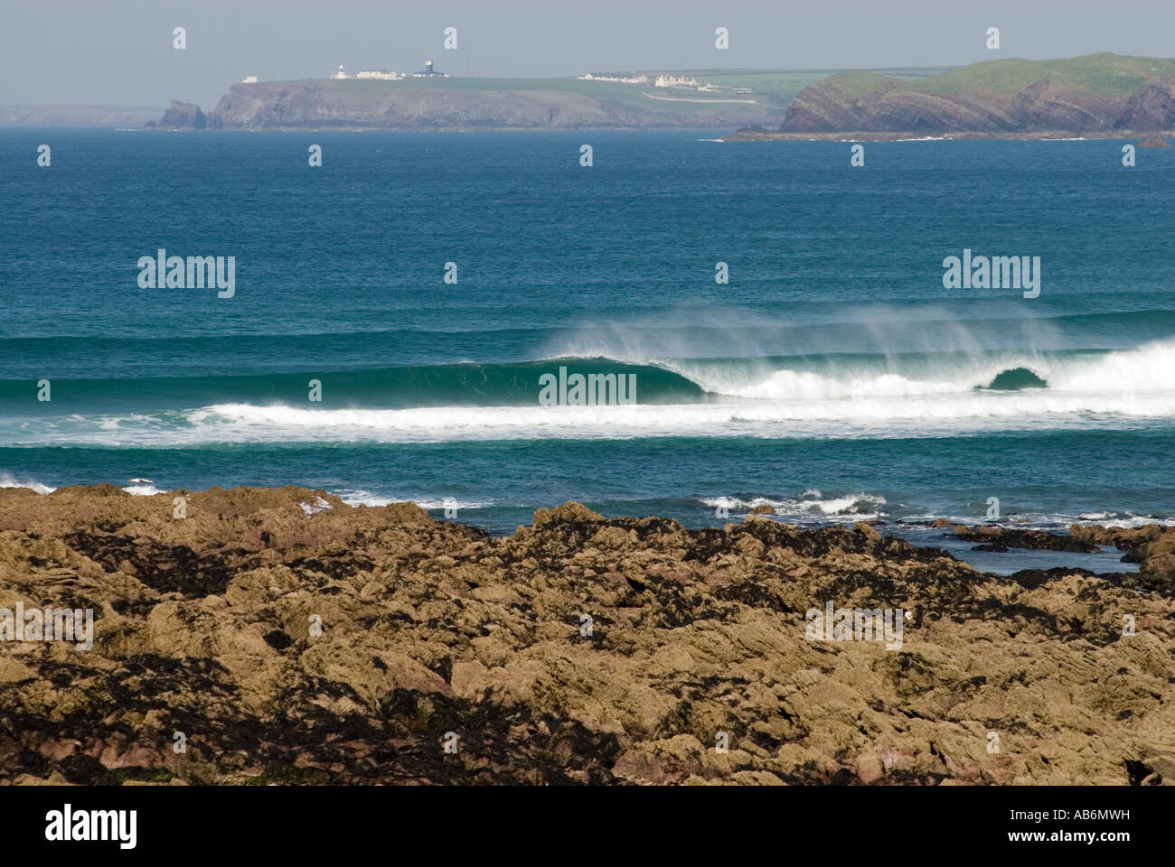 Freshwater west wales surf hi-res stock photography and images - Alamy
