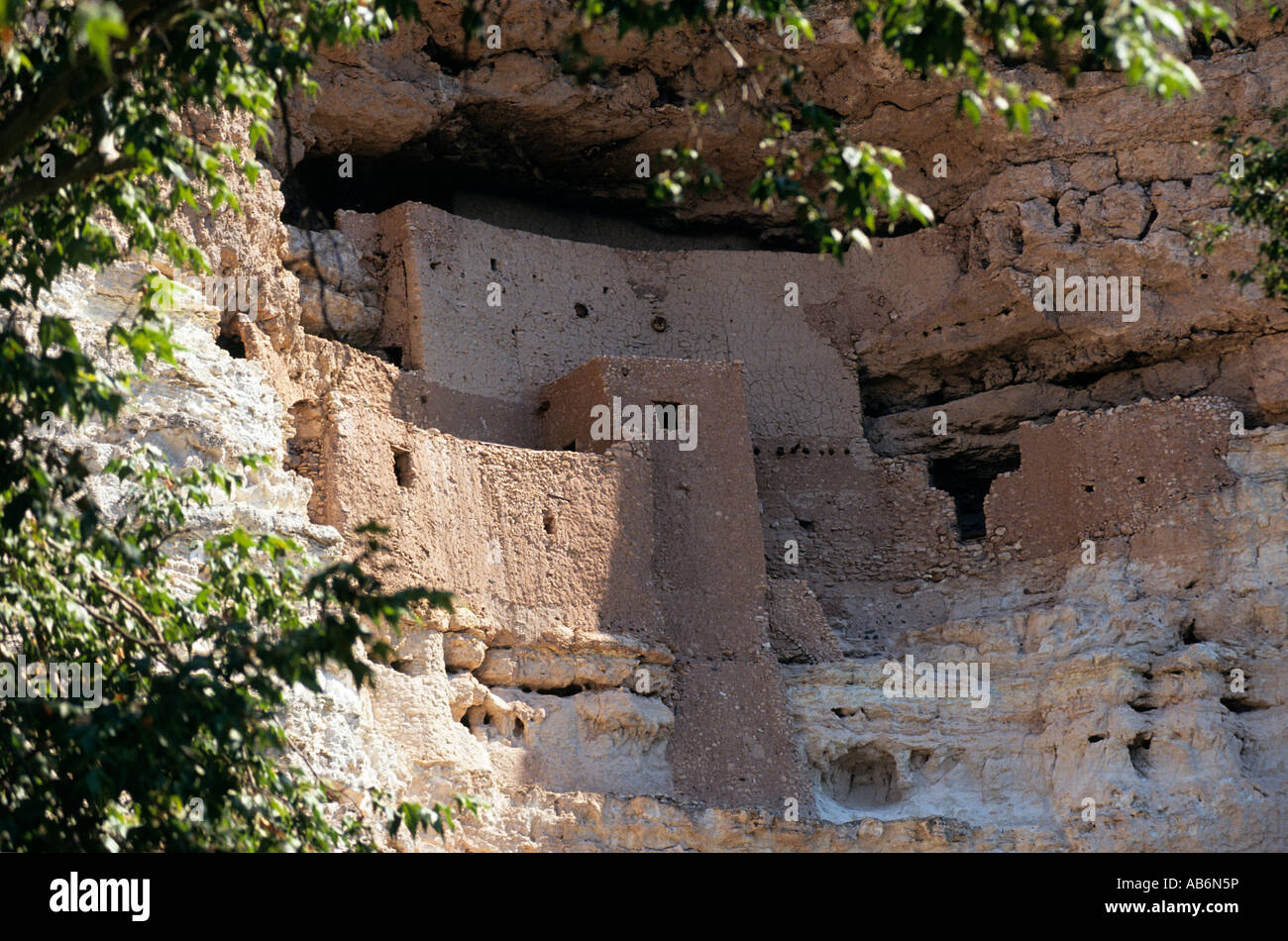 Pre-Columbian adobe cave dwellings Montezuma Castle National Monument ...