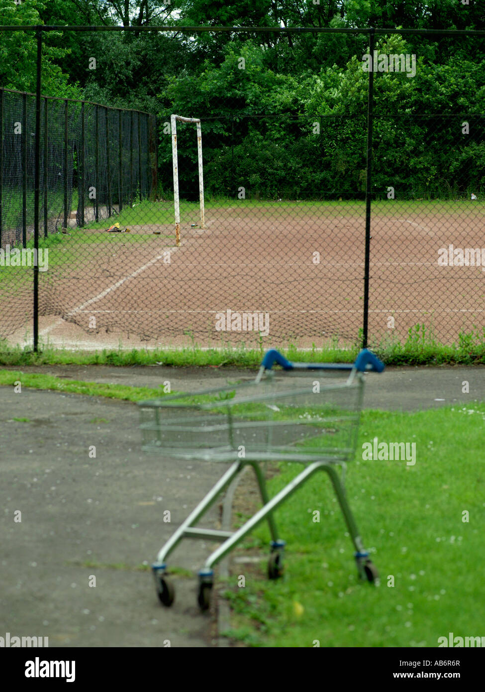 Broken trolley hi-res stock photography and images - Alamy