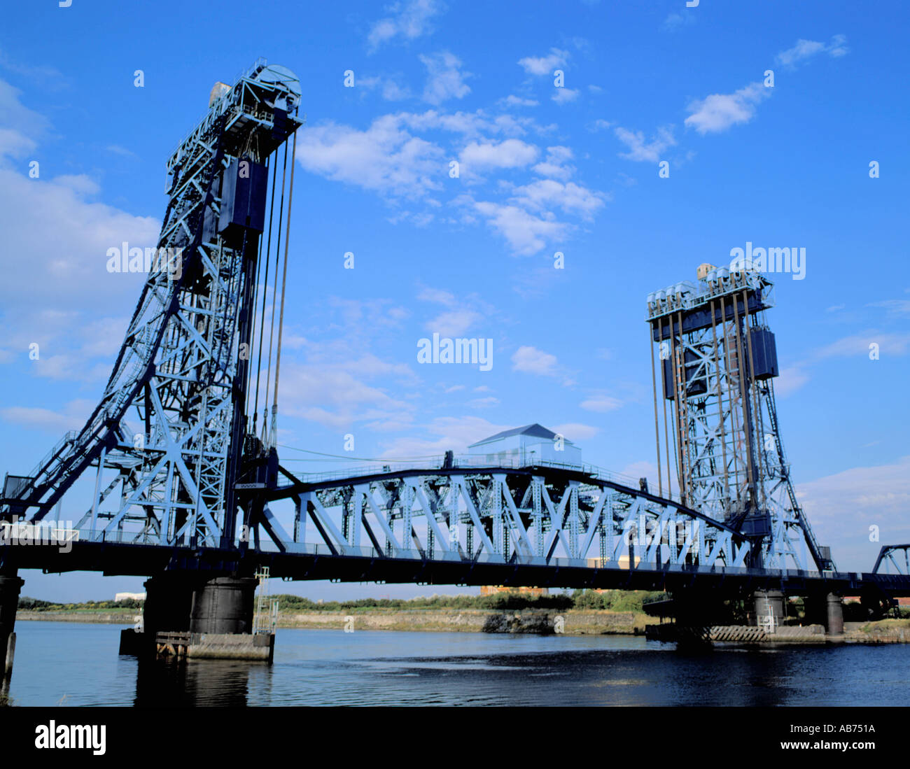 Newport Bridge (lifting) over the River Tees, Middlesbrough, Teesside ...