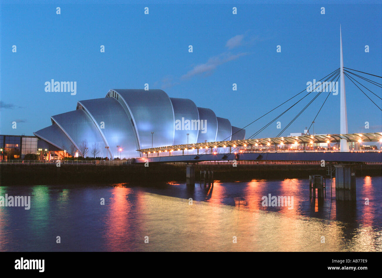 Bells Bridge over the Clyde Stock Photo - Alamy