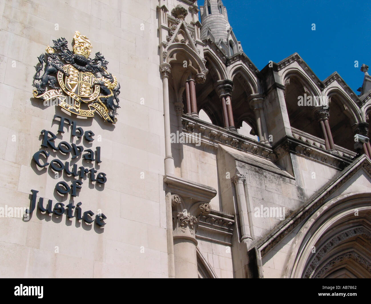 The Royal Courts of Justice also known as the Law Courts, Strand ...