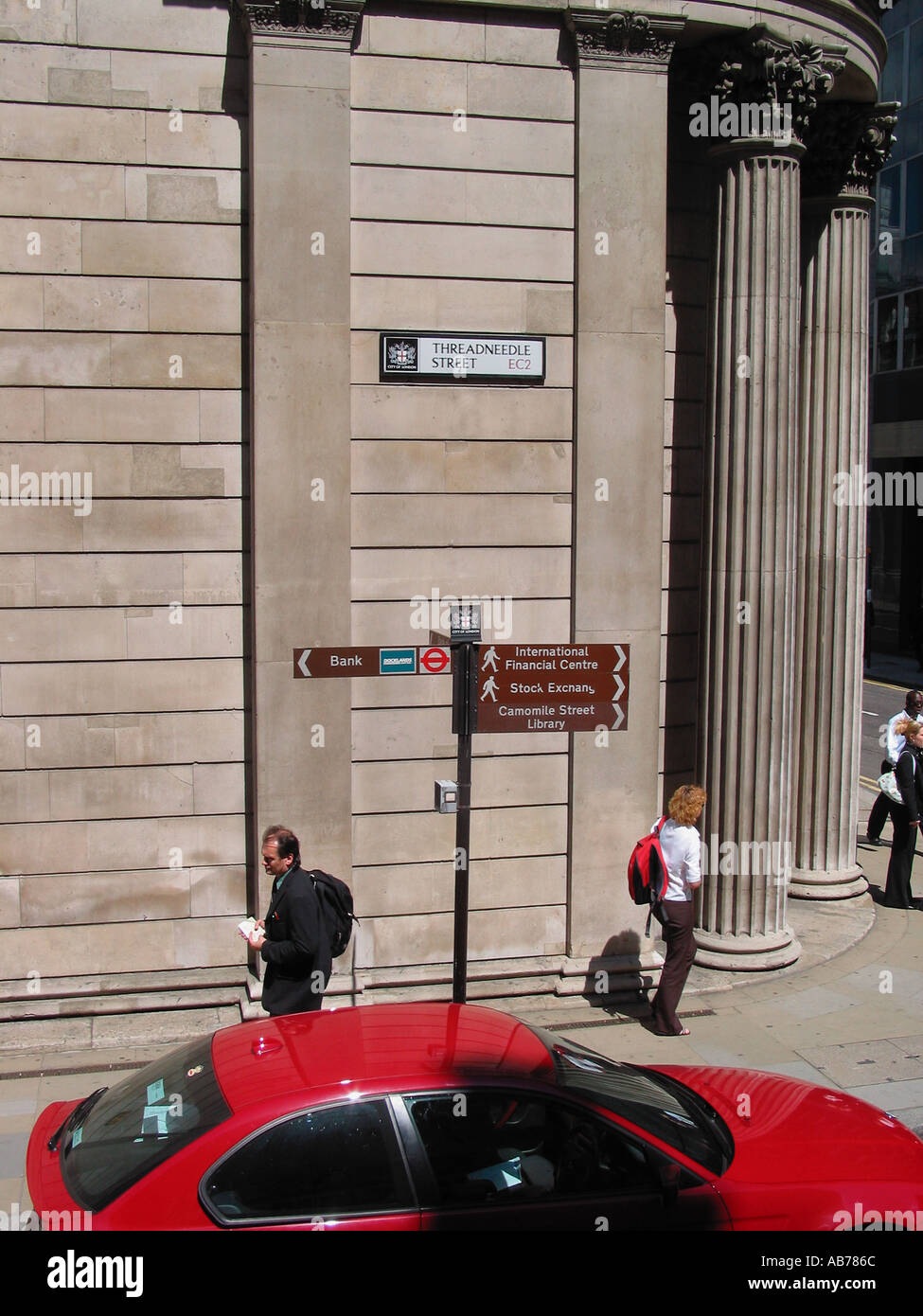 Threadneedle street london hi-res stock photography and images - Alamy