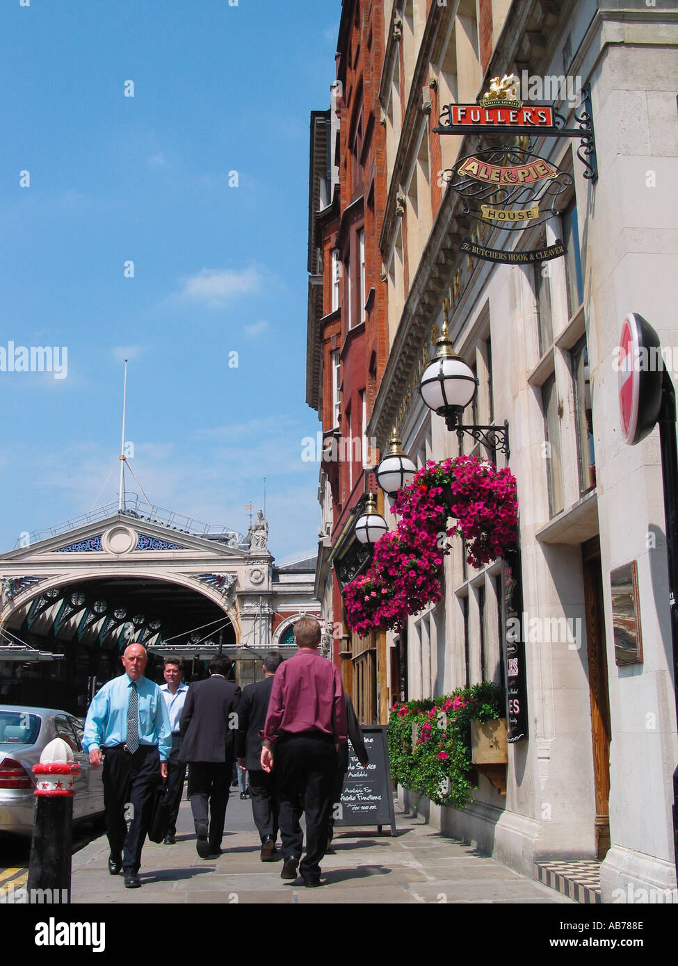 The Butchers Hook and Cleaver Ale and Pie House pub with Smithfield ...
