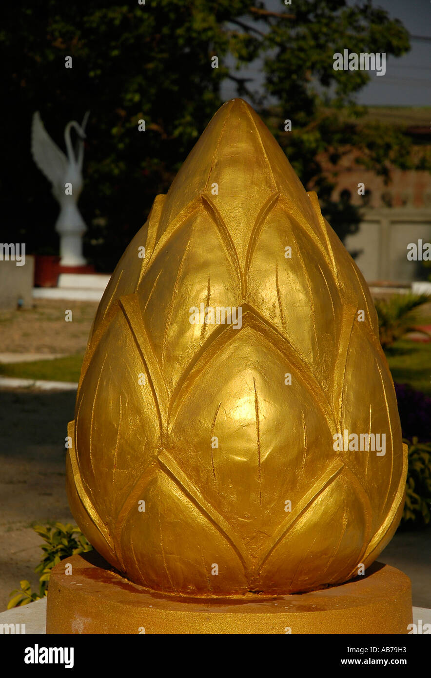 Phat that luang hi-res stock photography and images - Alamy