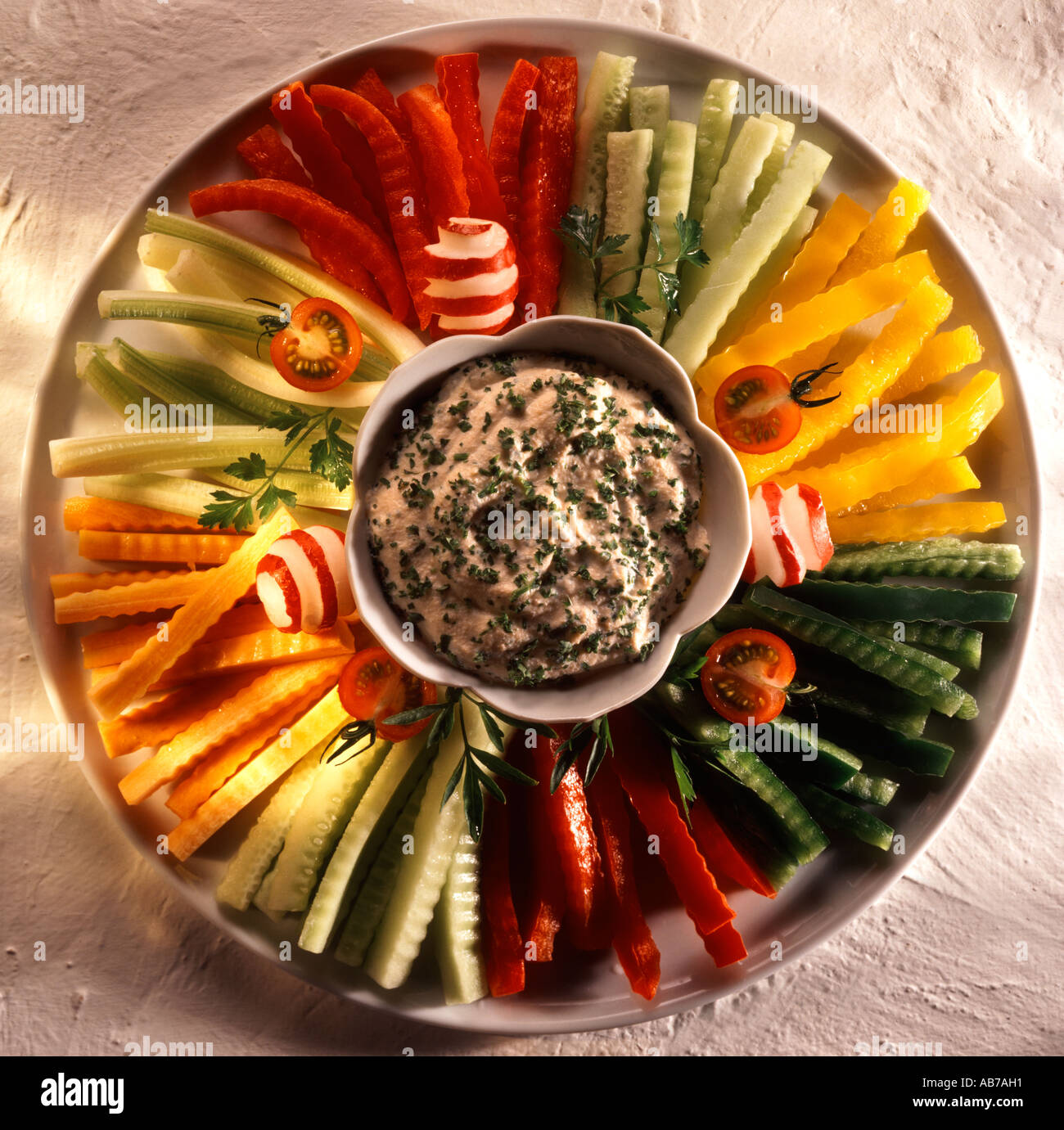 Humus crudites hi-res stock photography and images - Alamy