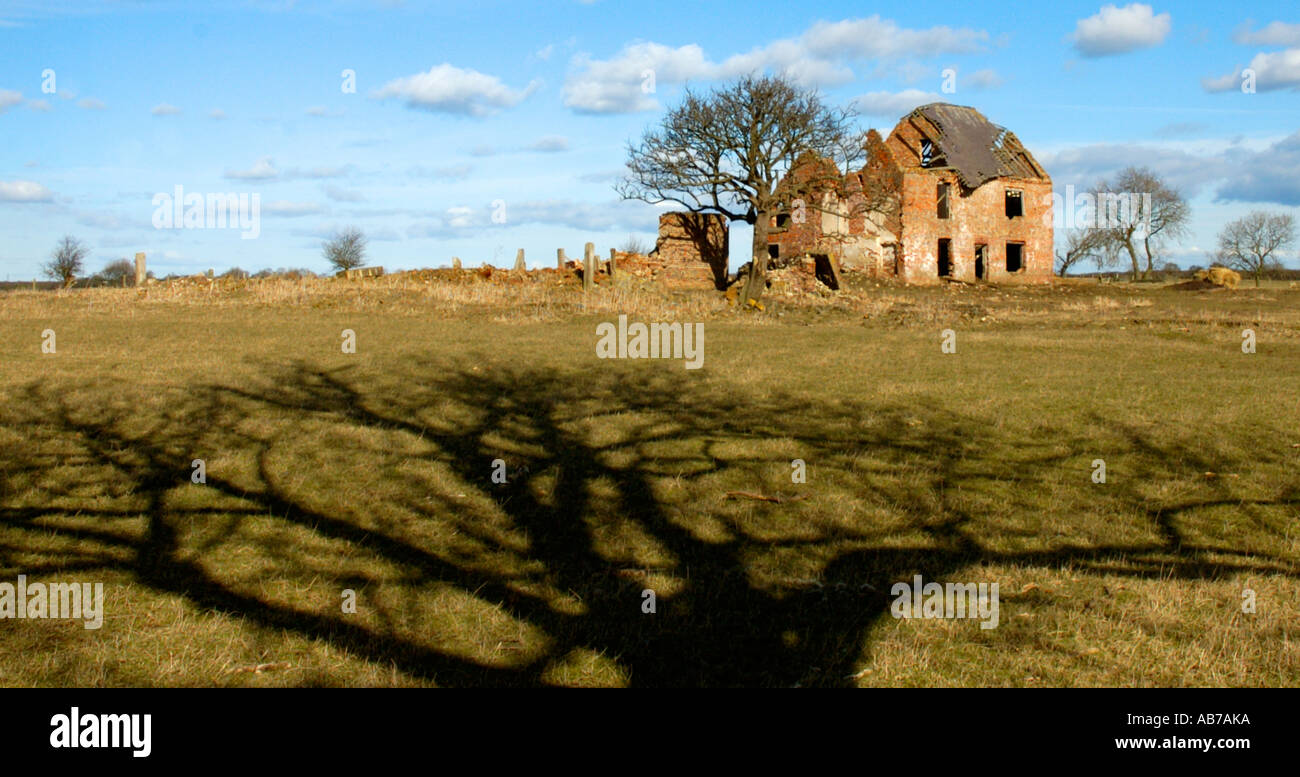 Derelict farmhouse,northern england Stock Photo - Alamy