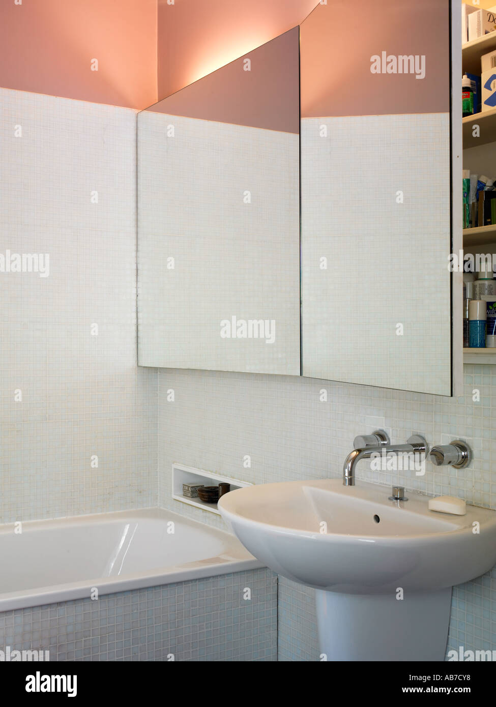 Wendy and Dom's House bathroom Architect: Wendy Ebringer and Dominic ...