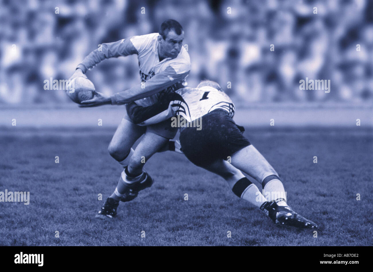 Rugby tackle hi-res stock photography and images - Alamy