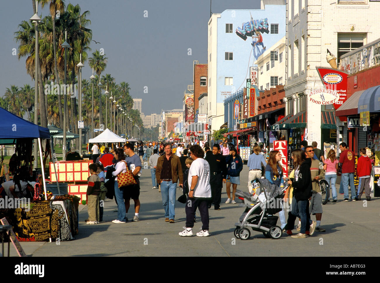 Venice Promenade busy as always on a fine day Stock Photo - Alamy