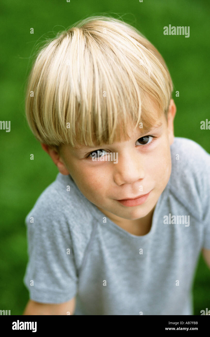 Short sleeved child hi-res stock photography and images - Alamy