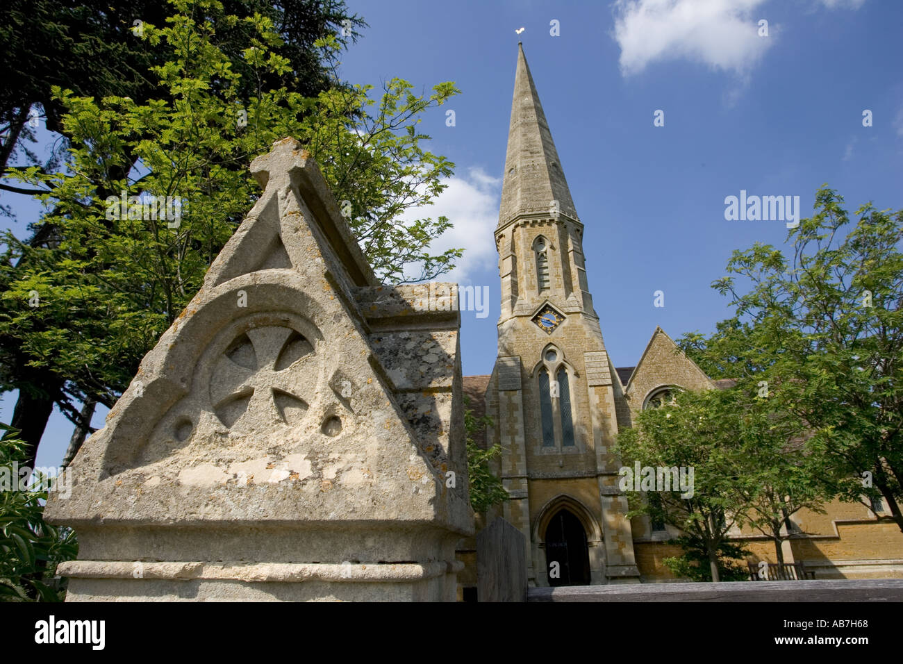 Christ church gretton built in hi-res stock photography and images - Alamy