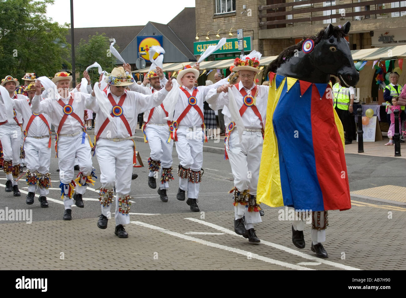 Dancing horse hi-res stock photography and images - Alamy