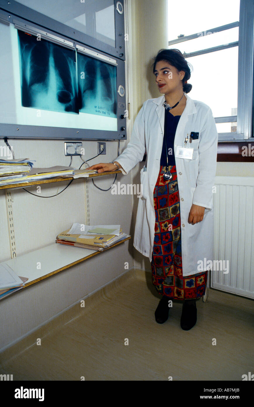 Sikh Lady Doctor England With X-rays Stock Photo - Alamy