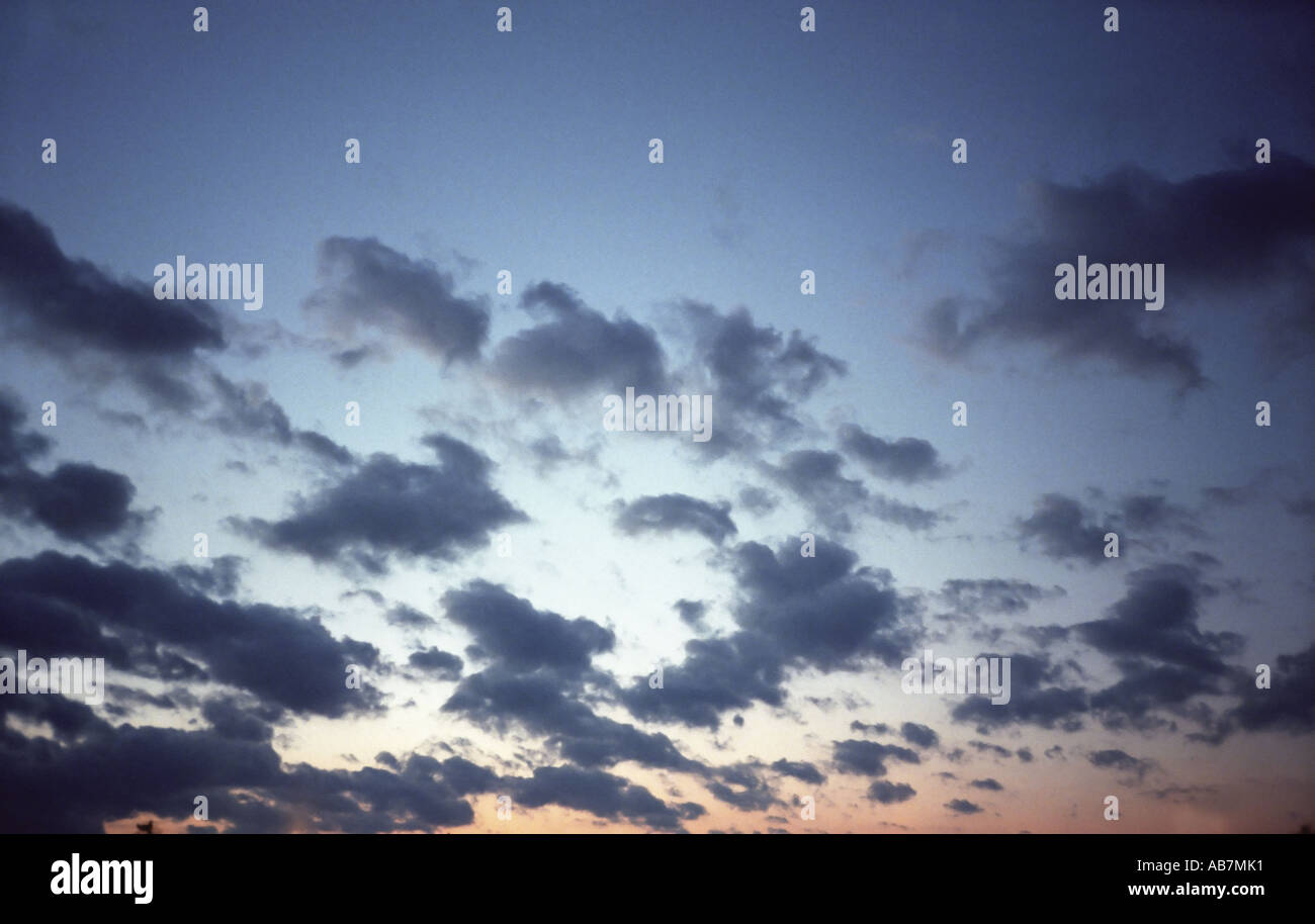 Simple cloud formations hi-res stock photography and images - Alamy