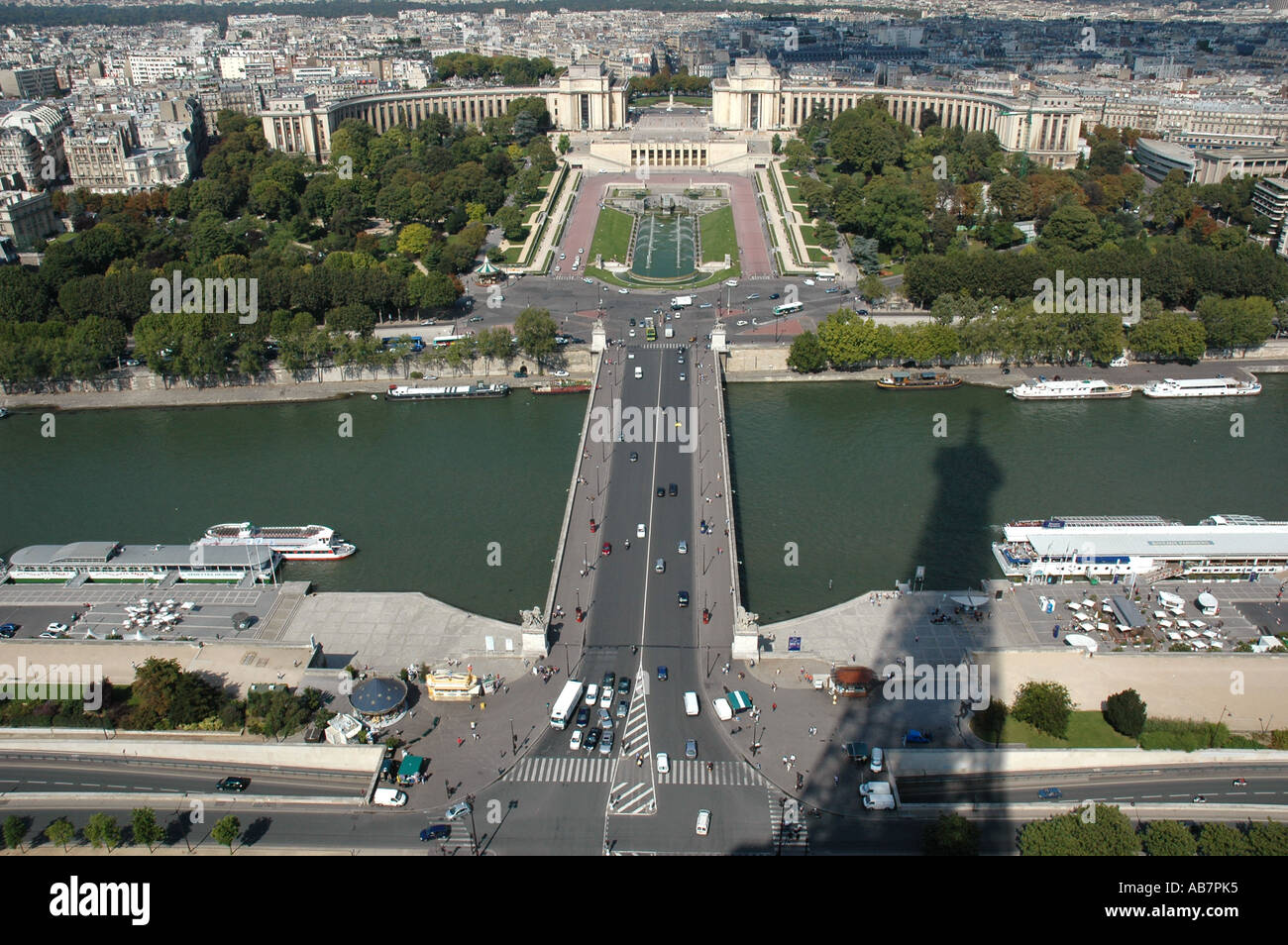 Trocadero river Seine and Iena bridge, Paris France,view of Eiffel ...